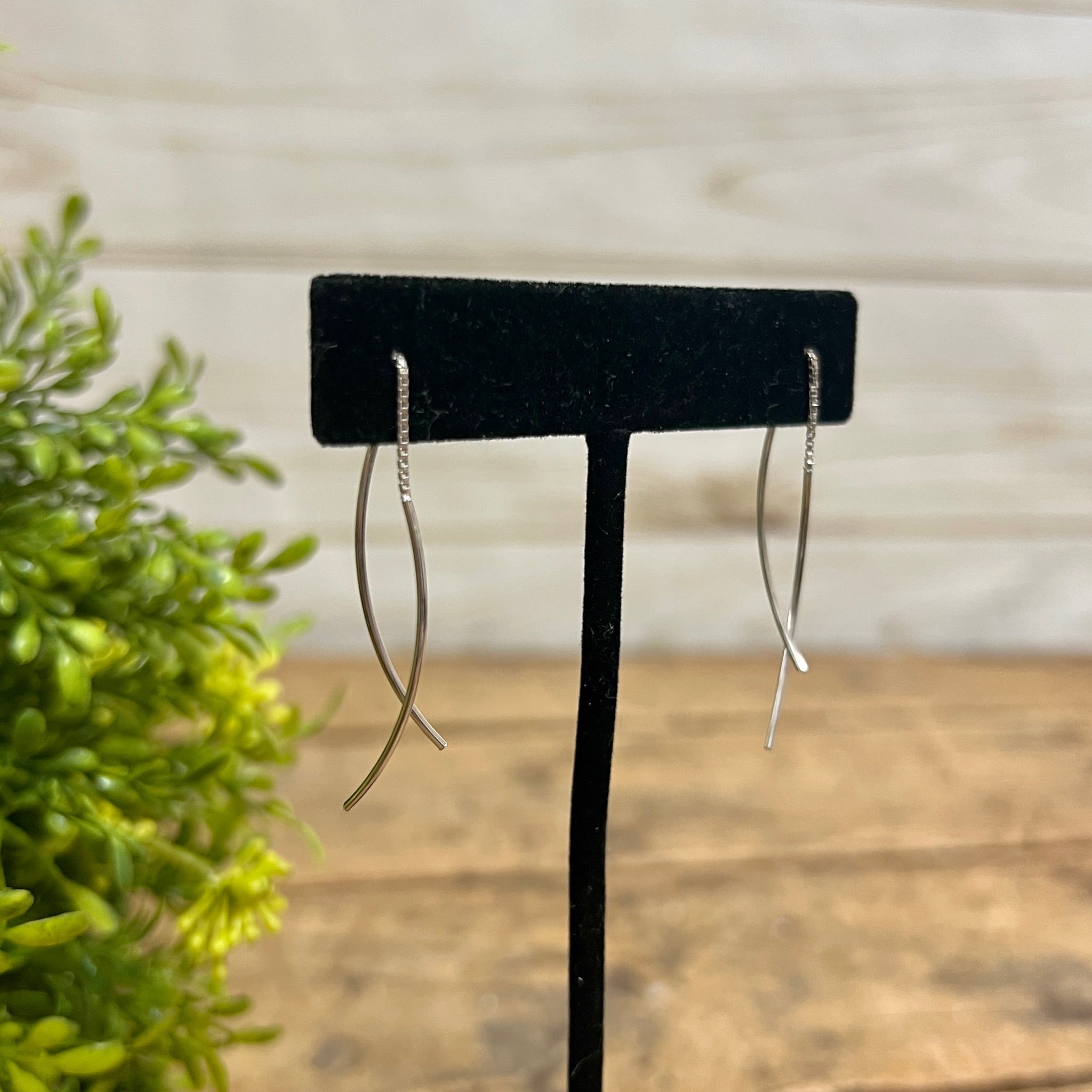 Mini Curve Threader Earrings – Apothecary Gift Shop